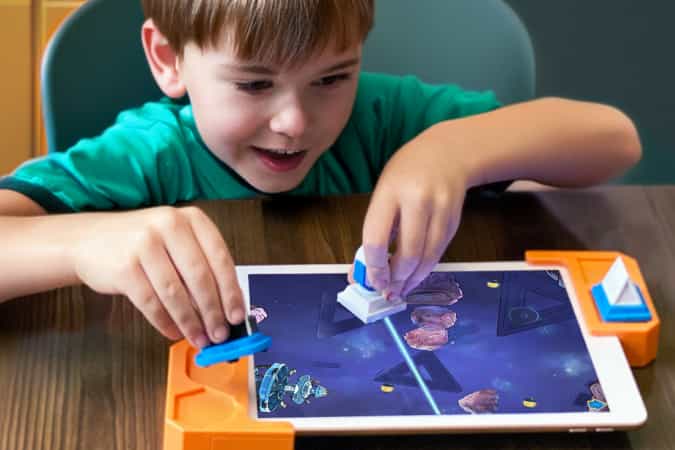 Tacto Laser | Interactive Laser Light Toy | PlayShifu
